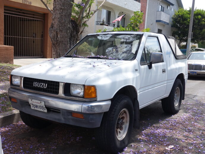 1990 Isuzu Amigo XS – Roadside Rambler
